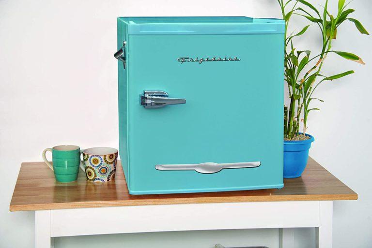 Retro Mini Fridge Ideas With Charming Vintage Style