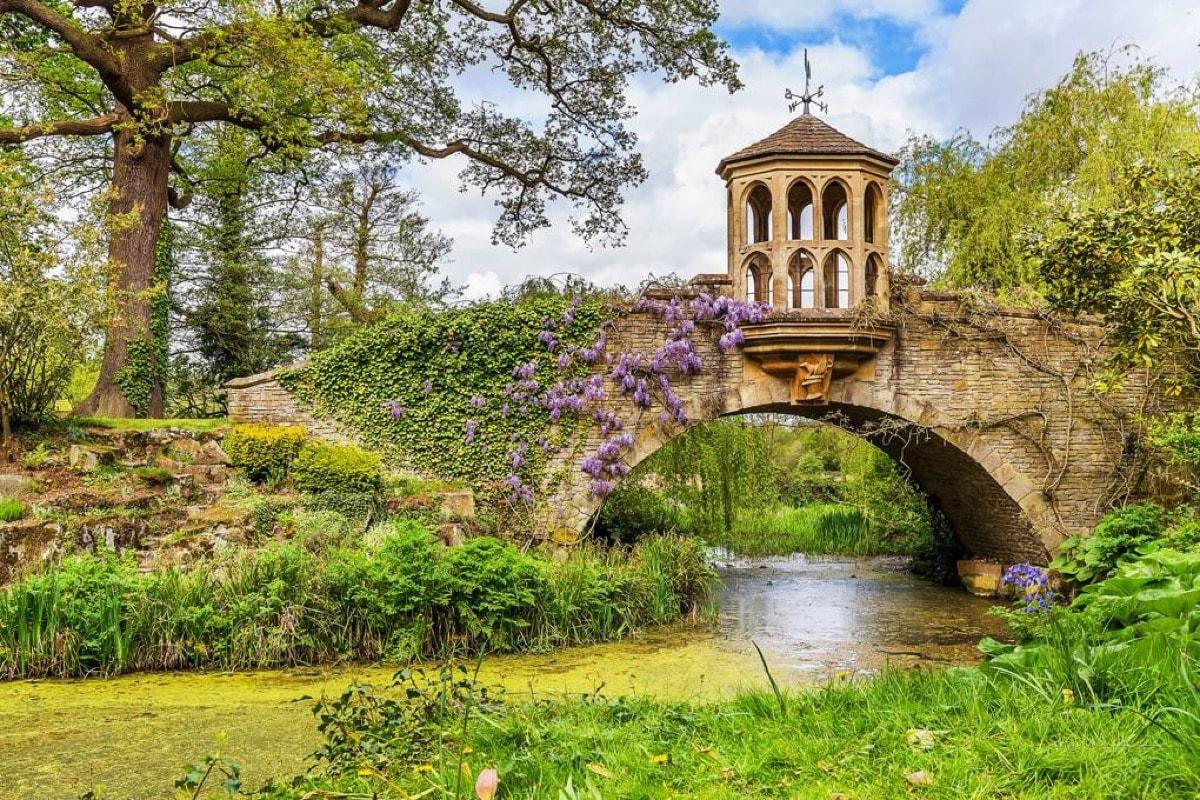 Get Lost In These 10 Fantastic Garden Follies From Across The World